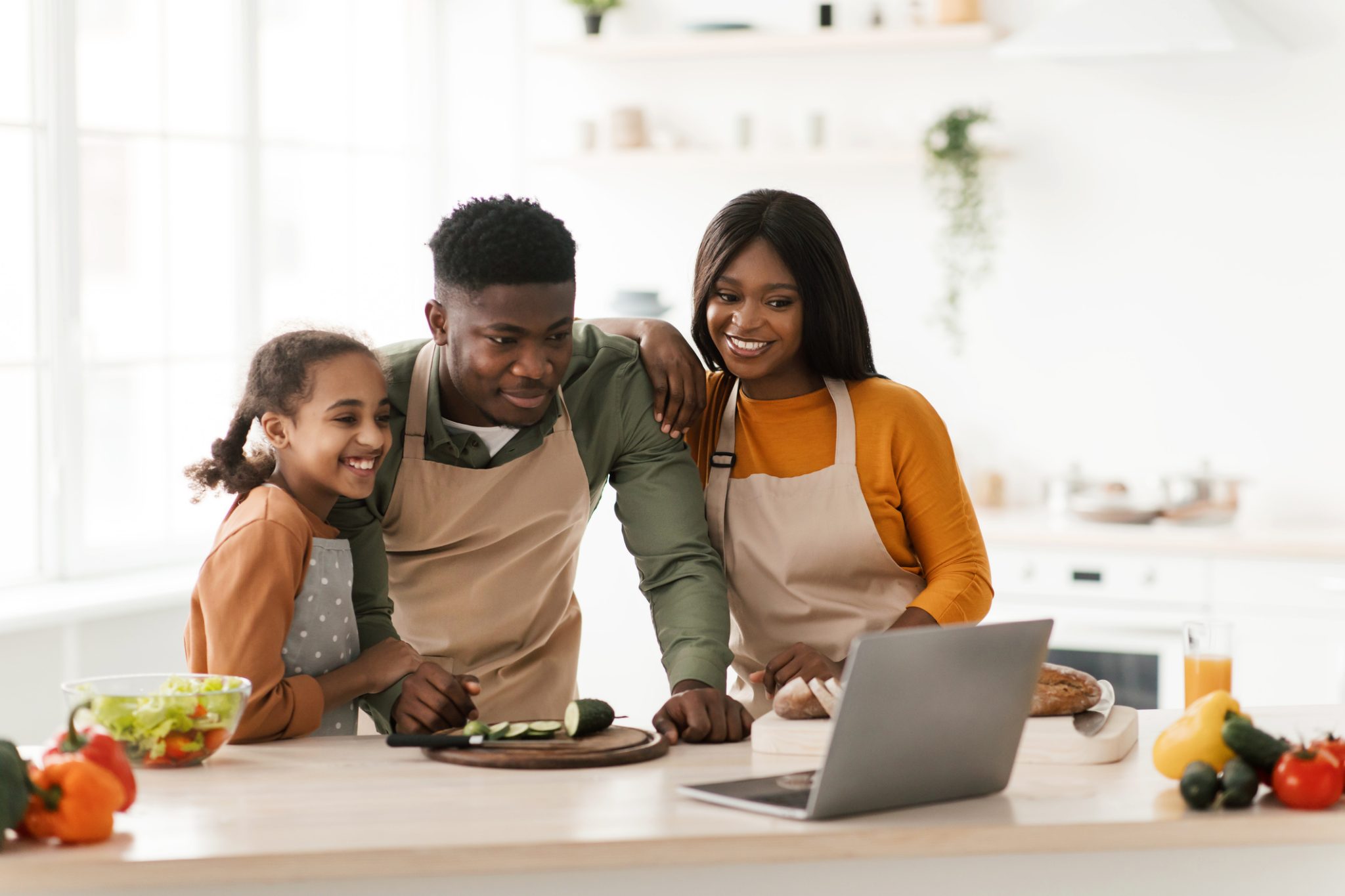 Adventurous Gameplay, Yummy Treats & Creative Activities for Kids ...